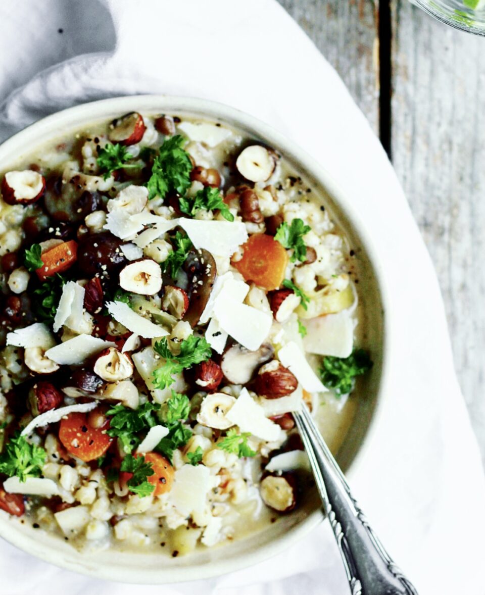 Bygotto med groft grønt, linser og varme krydderier - V FOR VEGETARISK